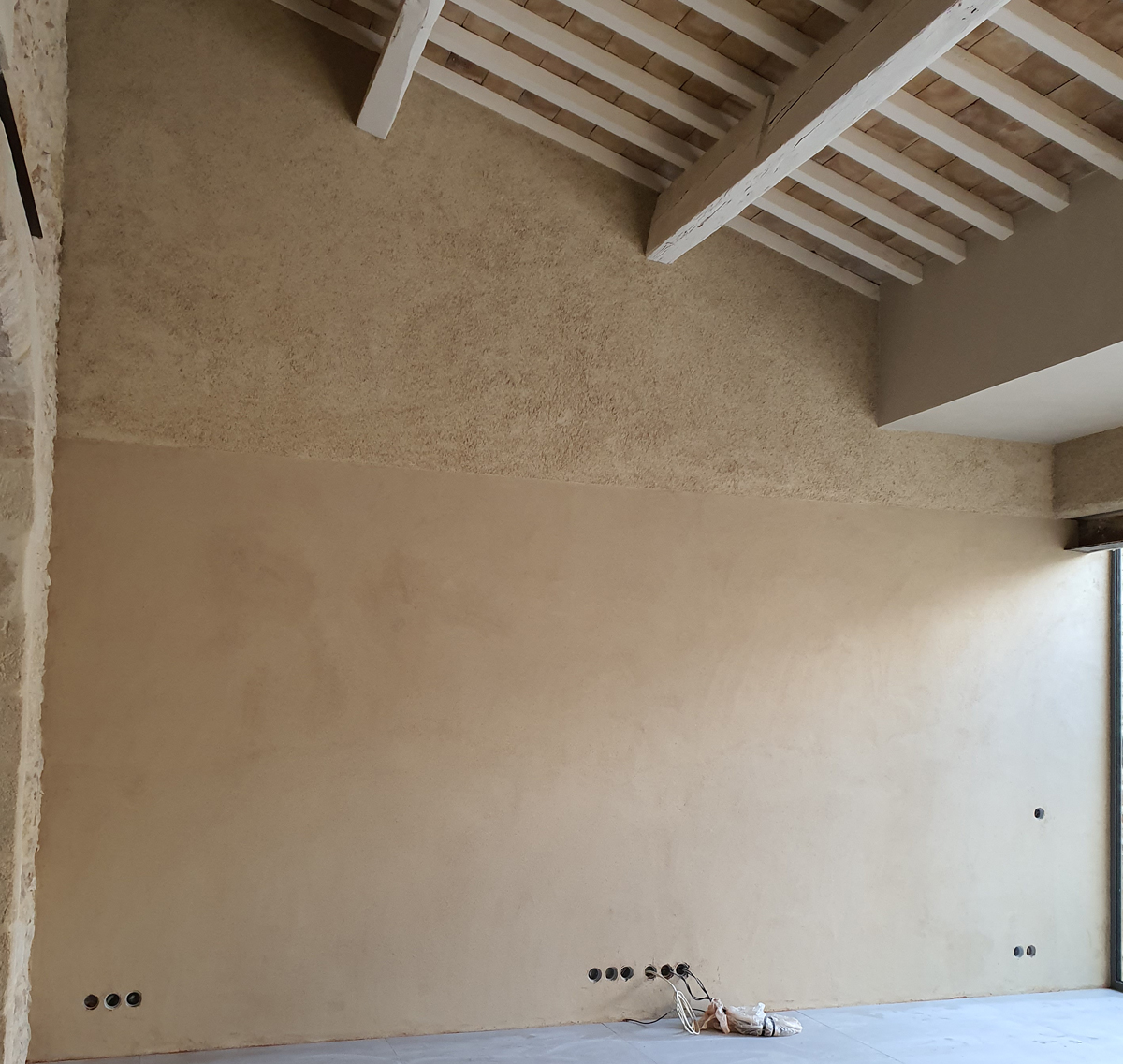 Enduit à base de chaux naturelles et granulats végétaux – ETR Façades ...